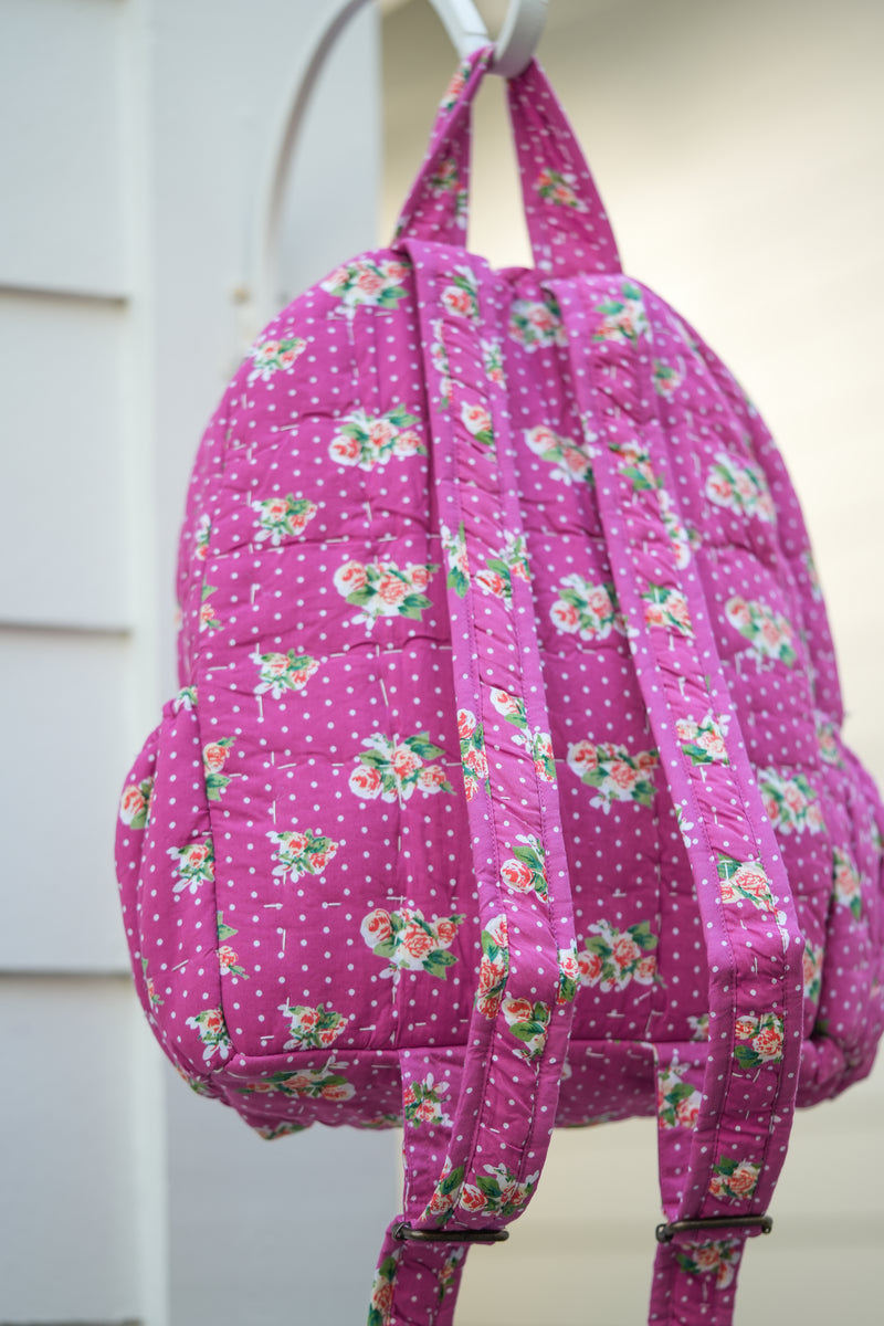 Bessie Backpack – Poeta